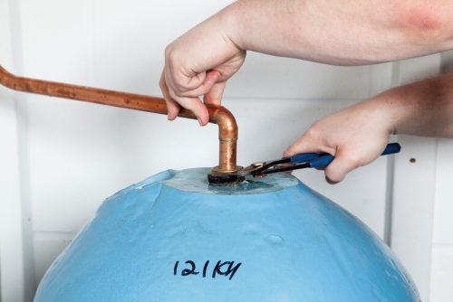 How to Fit a Flange on a Hot Water Cylinder | Salamander Pumps